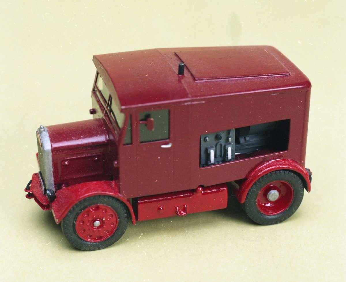 1/76th scale fairground models - Fairground models