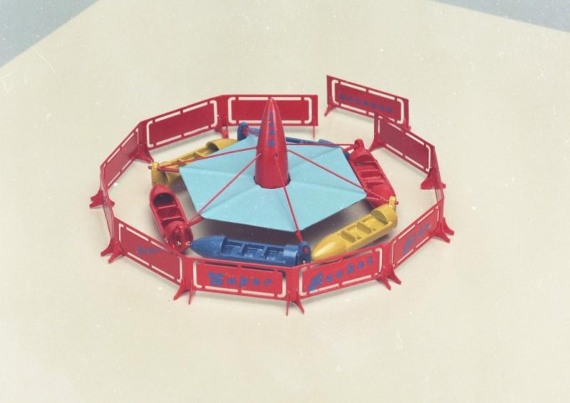 Juvenile rides - Fairground models