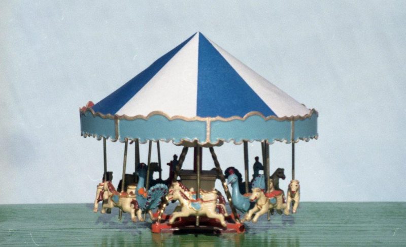 Juvenile rides - Fairground models