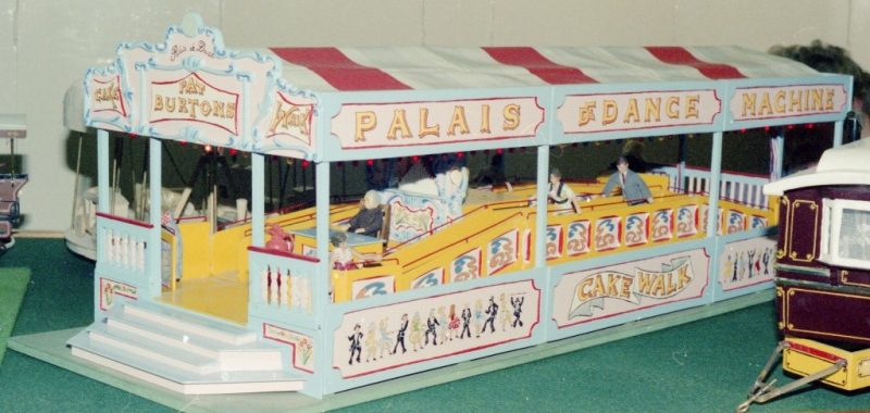 Model Fair Designs rides - Fairground models