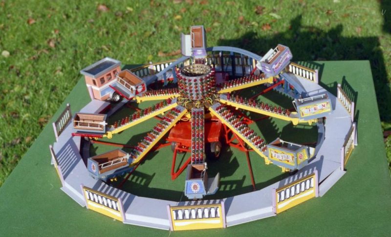 Model Fair Designs rides - Fairground models