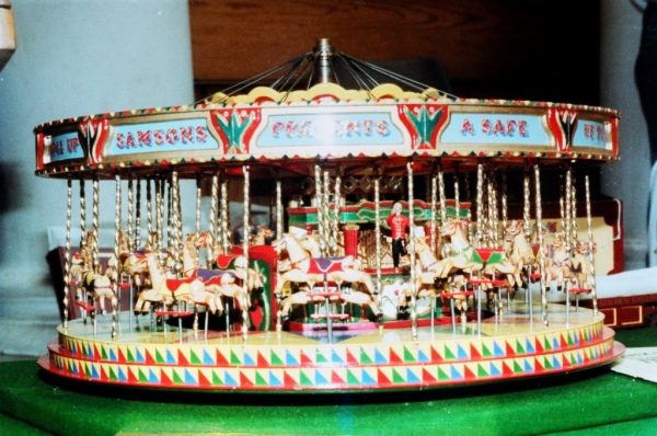 Model Fair Designs rides - Fairground models