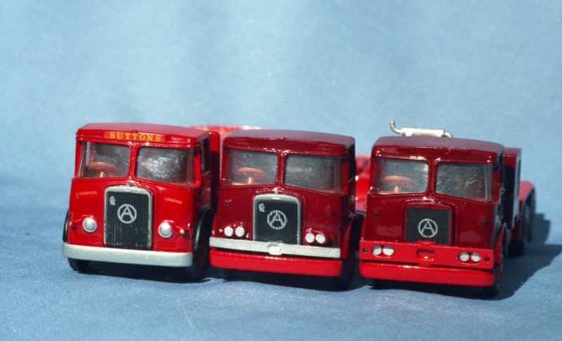 1/76th scale fairground models - Fairground models