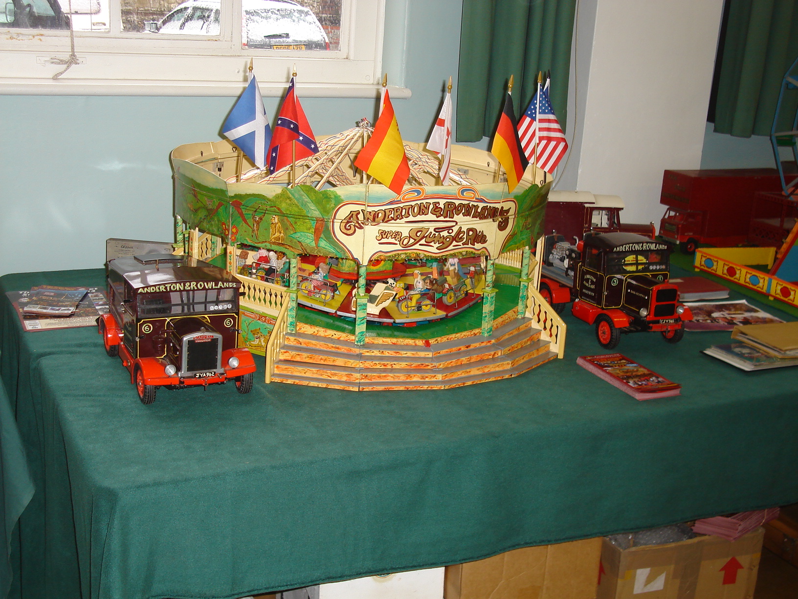 1/24th Scale News and Sales Items - Fairground models